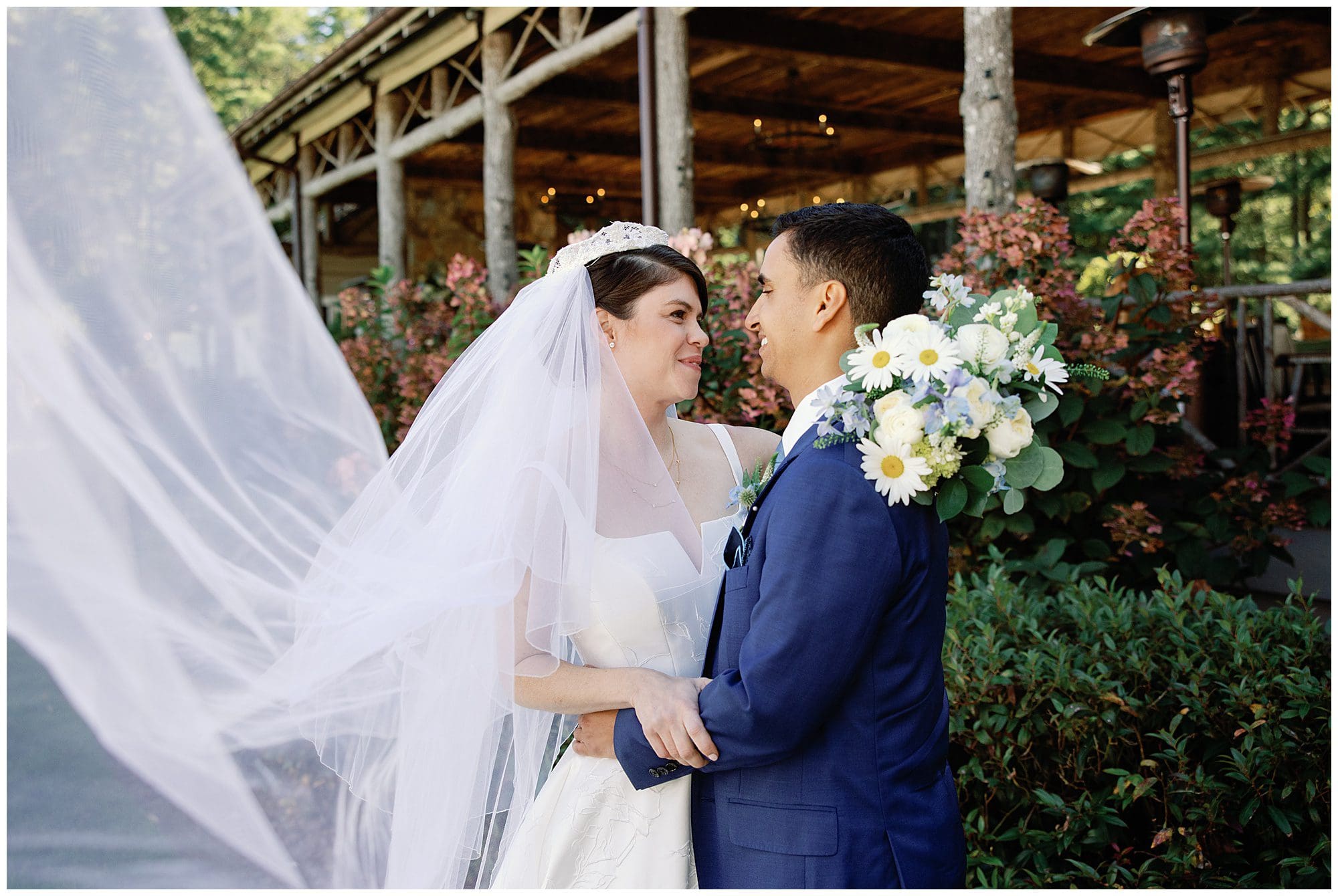 Gorgeous Cashiers Fall Wedding at Chattooga Club